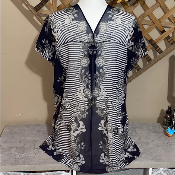 CAbi | Tops | Cabi Yacht Tunic Top Navy Wwhite Flowersstripes | Poshmark